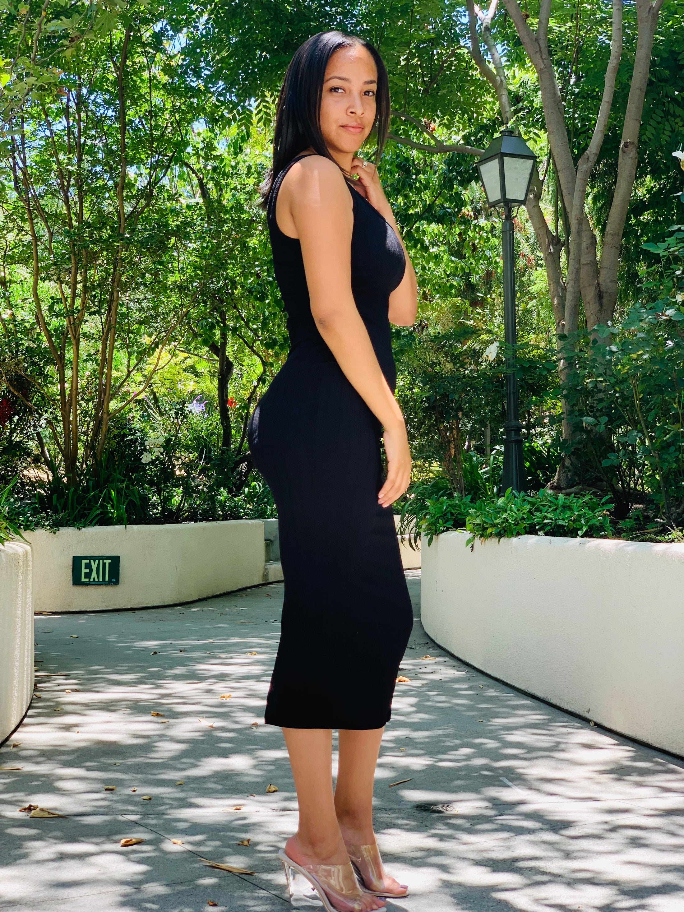 Simply Yours Dress - Black – Lavish Accessories & Shoe House